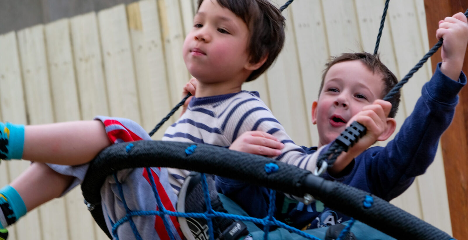 Encouraging play with peers in the early years - Autism Partnership